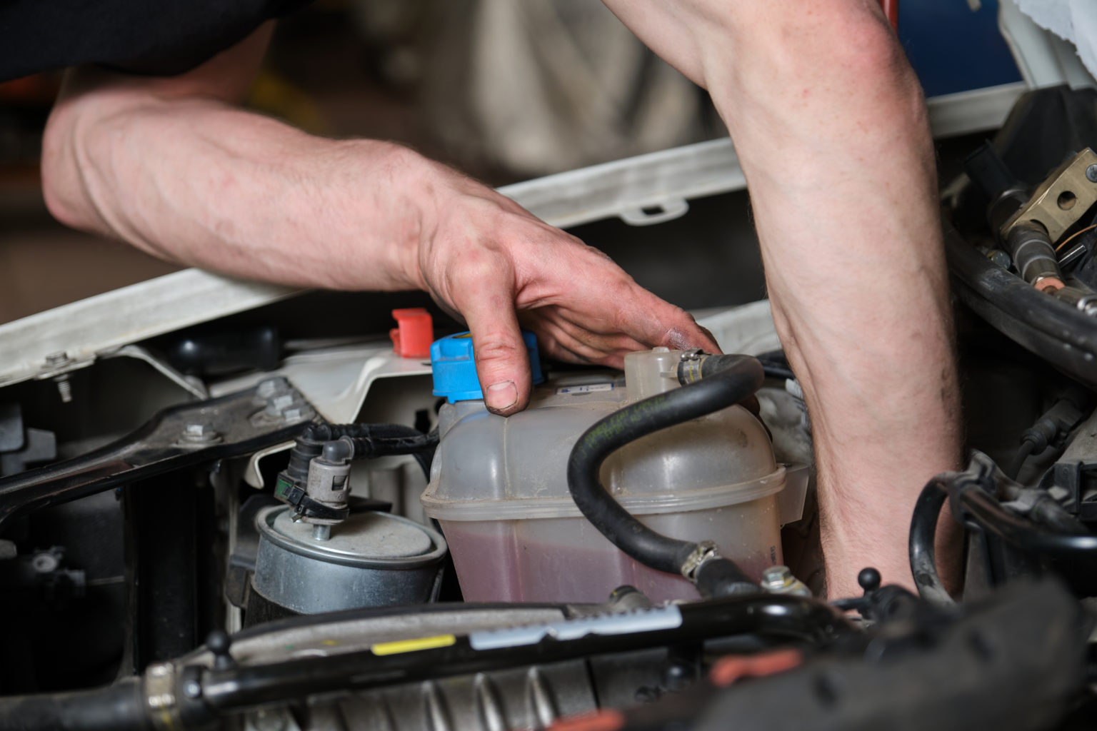 ¿Por qué se enciende la luz de service engine soon o check engine en tu ...